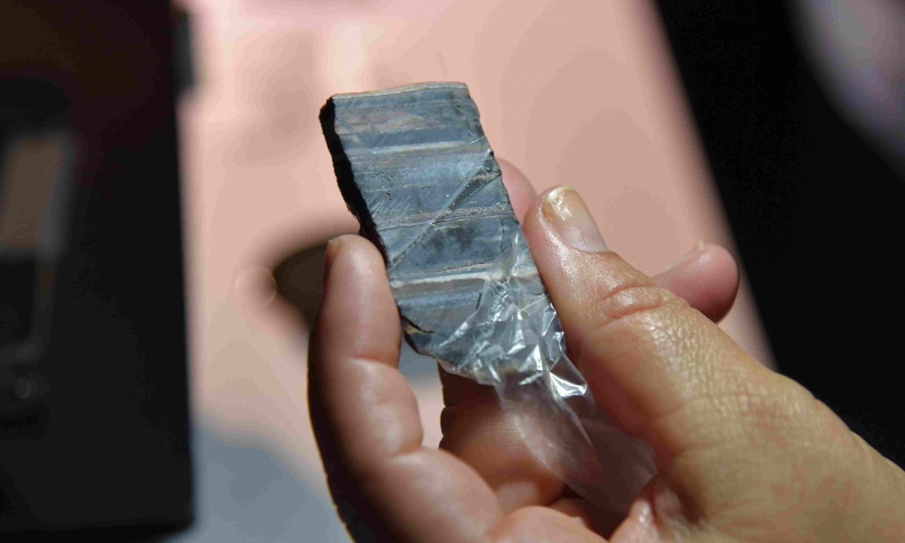 Making 3-billion-year-old rocks shine | PPSM Making 3-billion-year-old rocks shine | PPSM